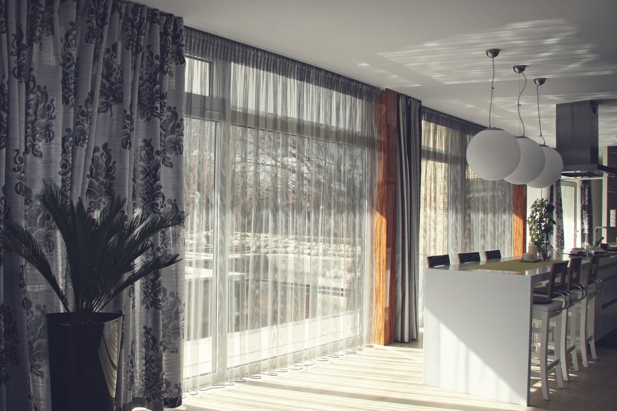 Záclony a závesy na mieru? Nechajte si poradiť - Byvaniein.sk